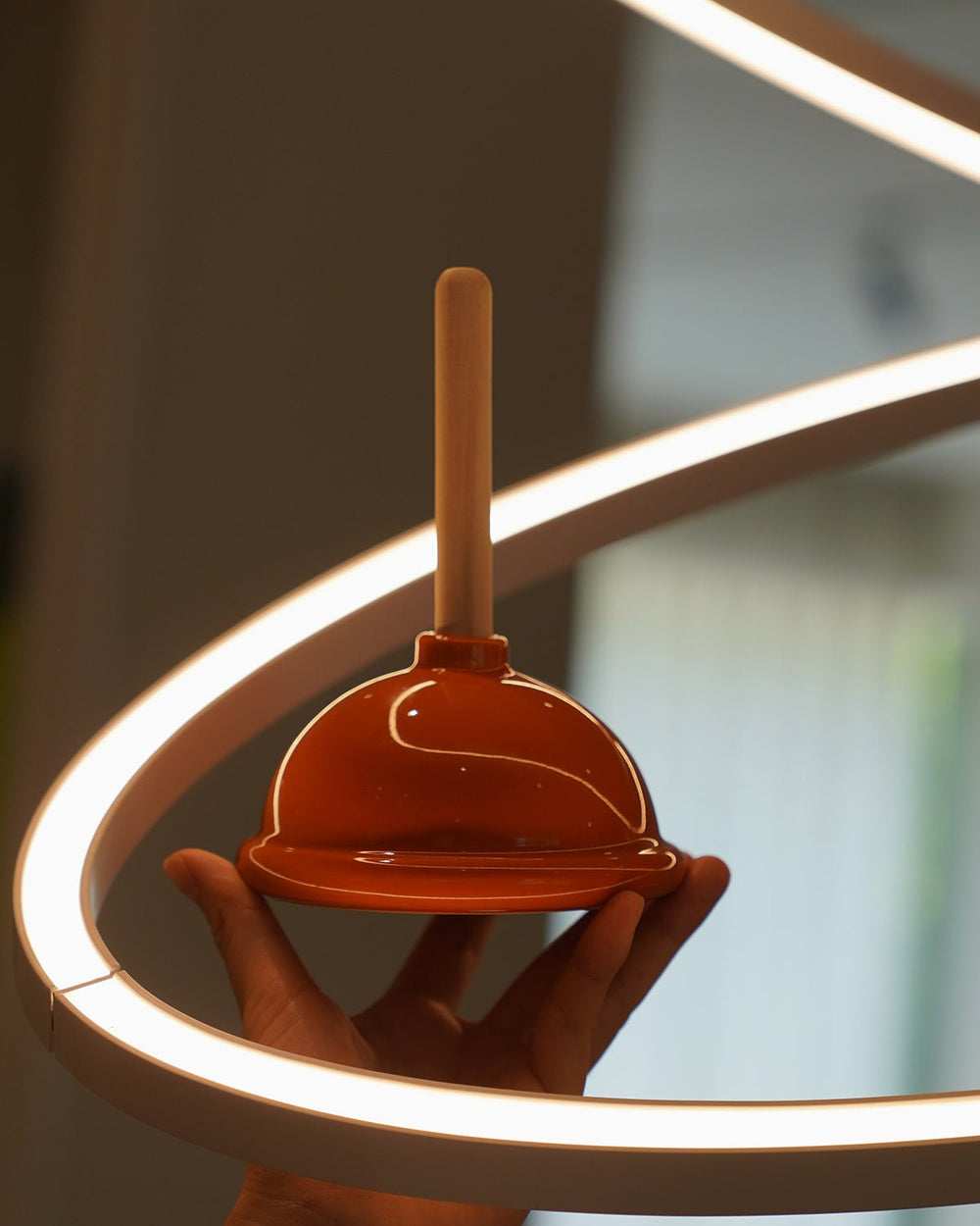 Plunger-Shaped Diffuser with Oil Refill | NOVI BOX