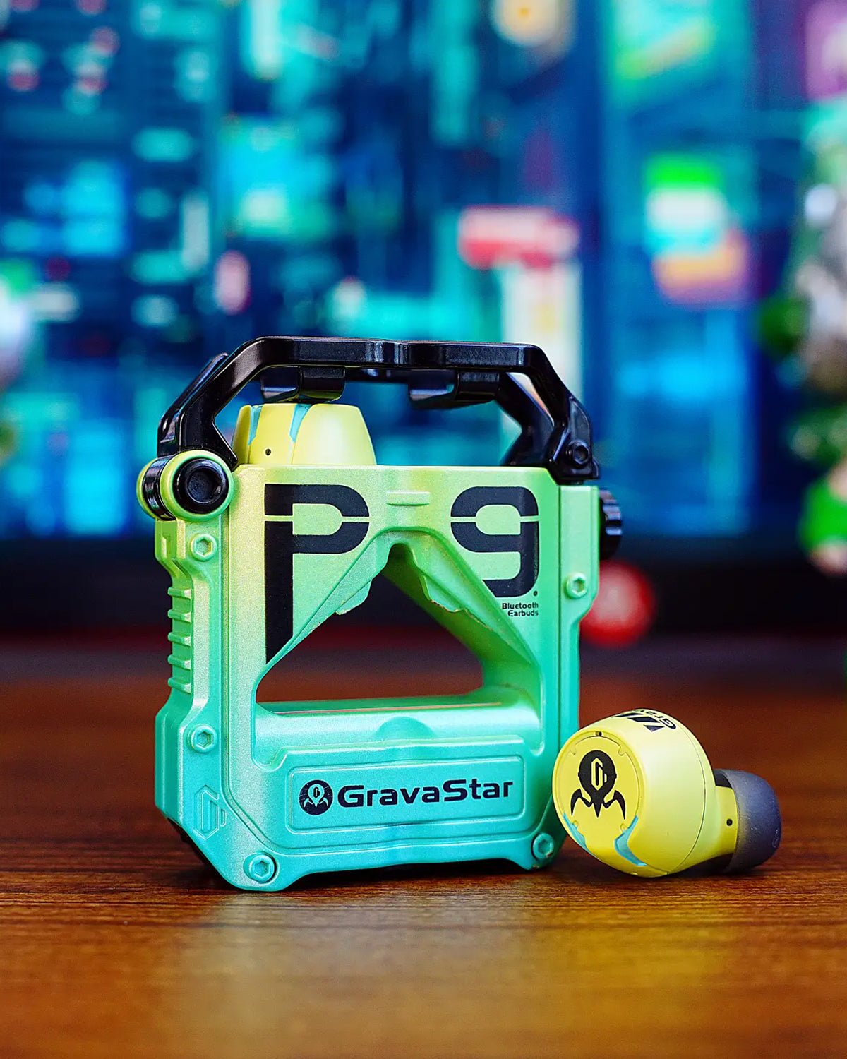 Tech-Designed Metallic Bluetooth Earbuds GravarStar | NOVI BOX